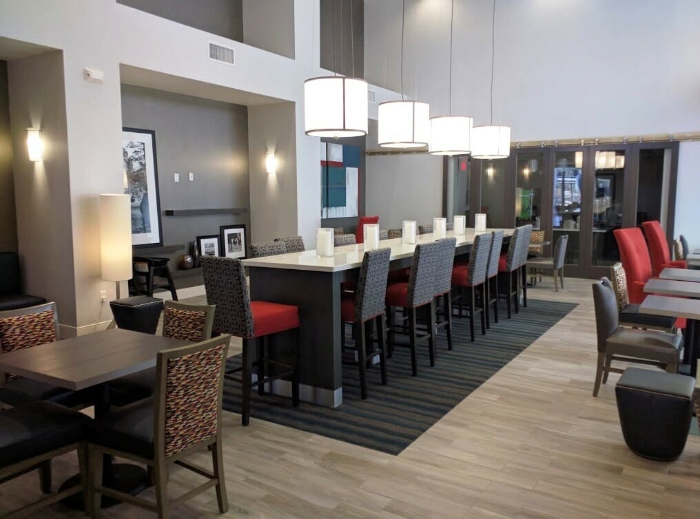 Hampton Inn & Suites Tempe/Phoenix Airport - Tempe Tourism