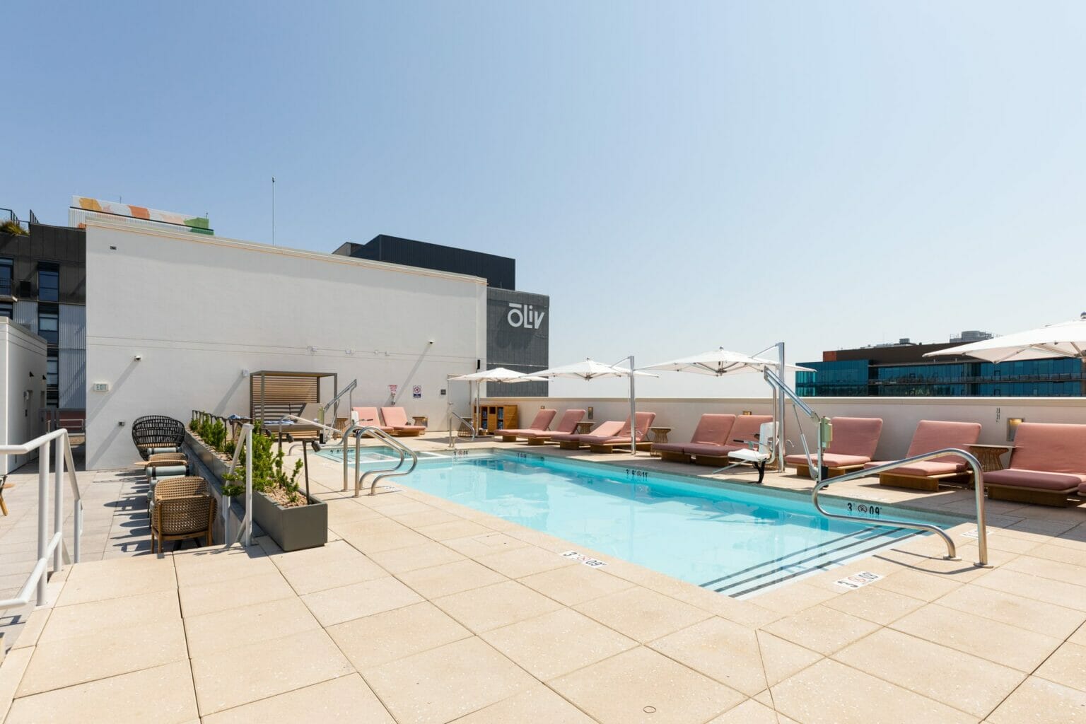 Rooftop Pools in Tempe, Arizona | Tempe Tourism